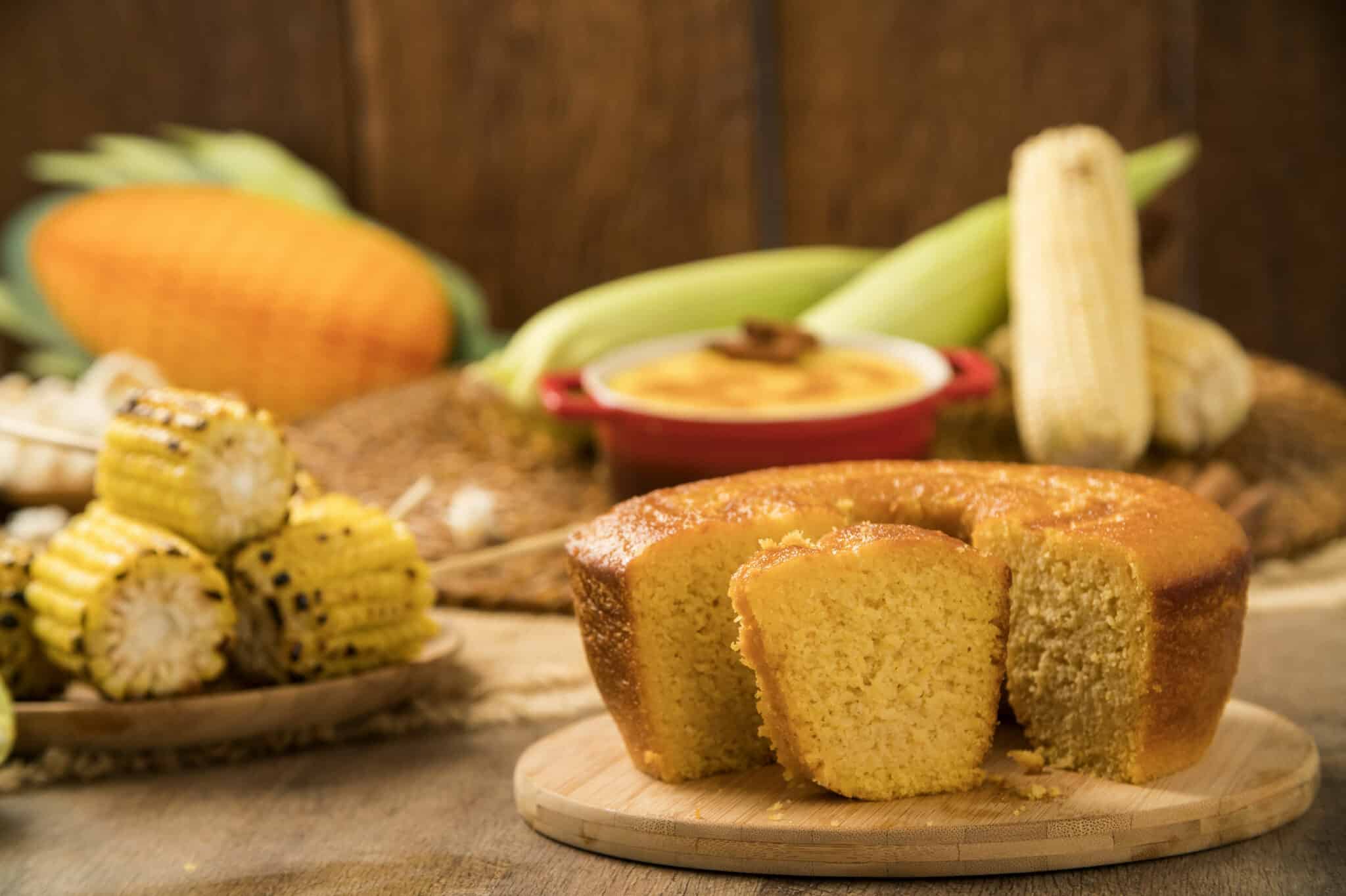 Bolo de milho cremoso: delicie-se com essa receita!